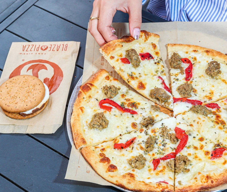 Blaze Pizza Restaurant, Downtown Dubai, Dubai - Menupages.ae
