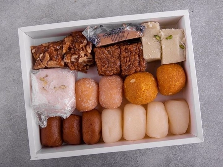 Karachi Rabri Sweets Restaurant, Al Rashidiya 1, Ajman - Menupages.ae