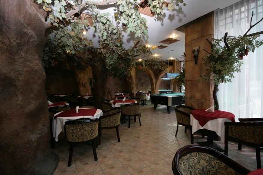 Al Kalaa Restaurant, Deira, Dubai - Menupages.ae