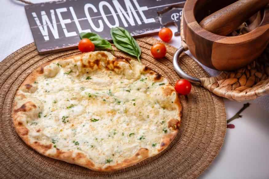 Bas Man'ouche Restaurant, Al Khalidiyah, Abu Dhabi - Menupages.ae