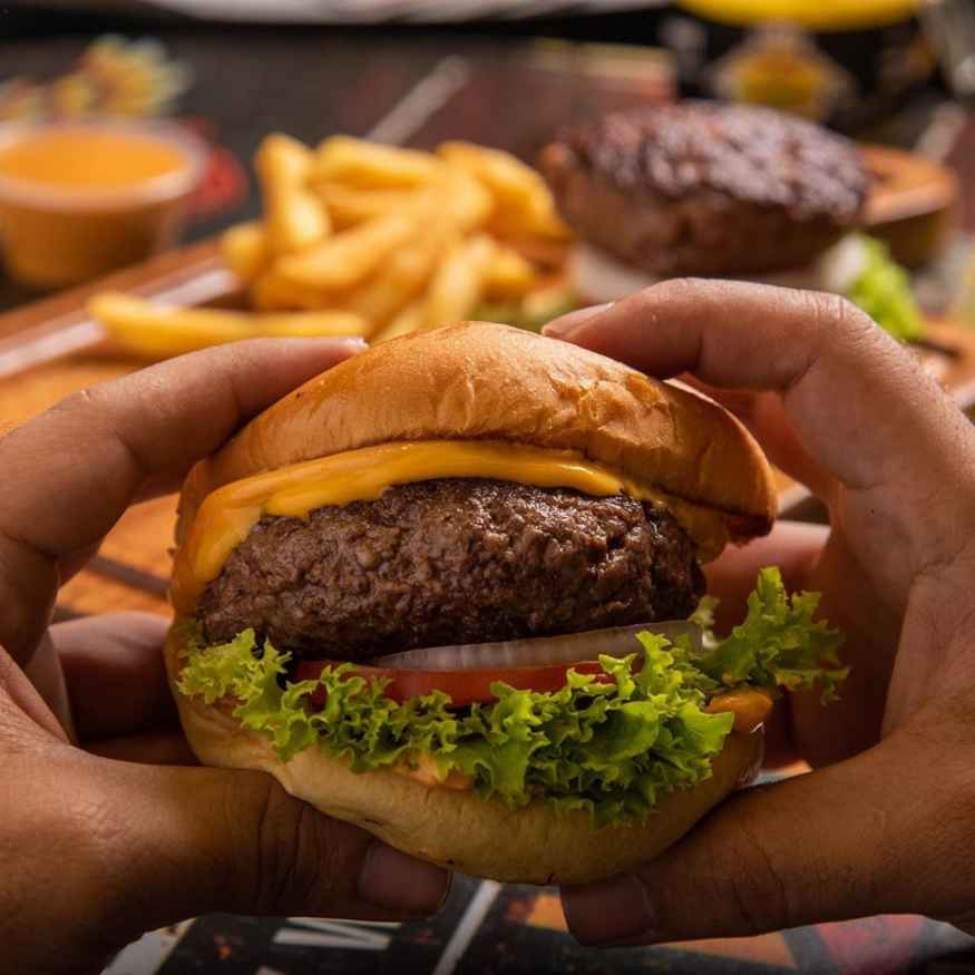 Gigi Burger Restaurant, Al Shahama, Abu Dhabi - Menupages.ae